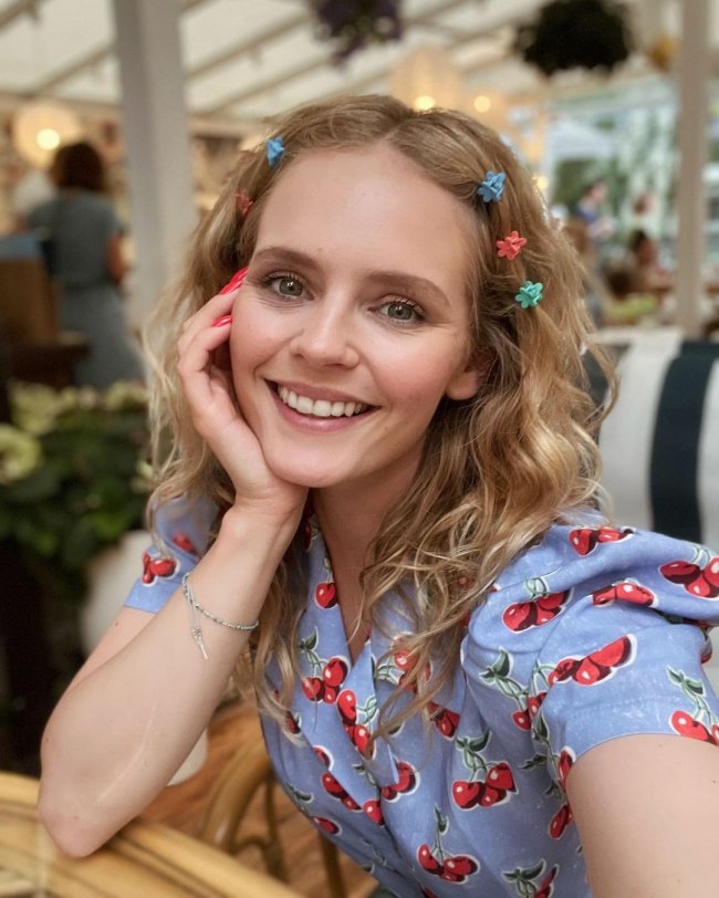 Olga Kalicka przedłużyła sobie lato i kusi w bikini. Fani: "Jakaś Ty ...