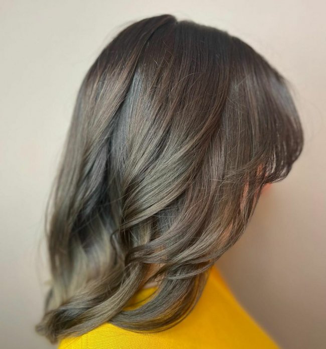 LOB - fryzura w najmodniejszych odsłonach na grudzień. Poznaj najświeższe trendy dla cięcia long bob