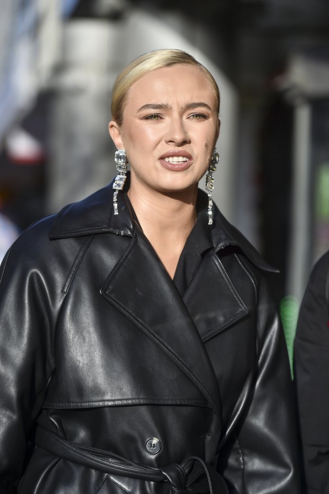 Natalia Nykiel zaśpiewała swój "Świąteczny hit". Jej niewymuskany ...