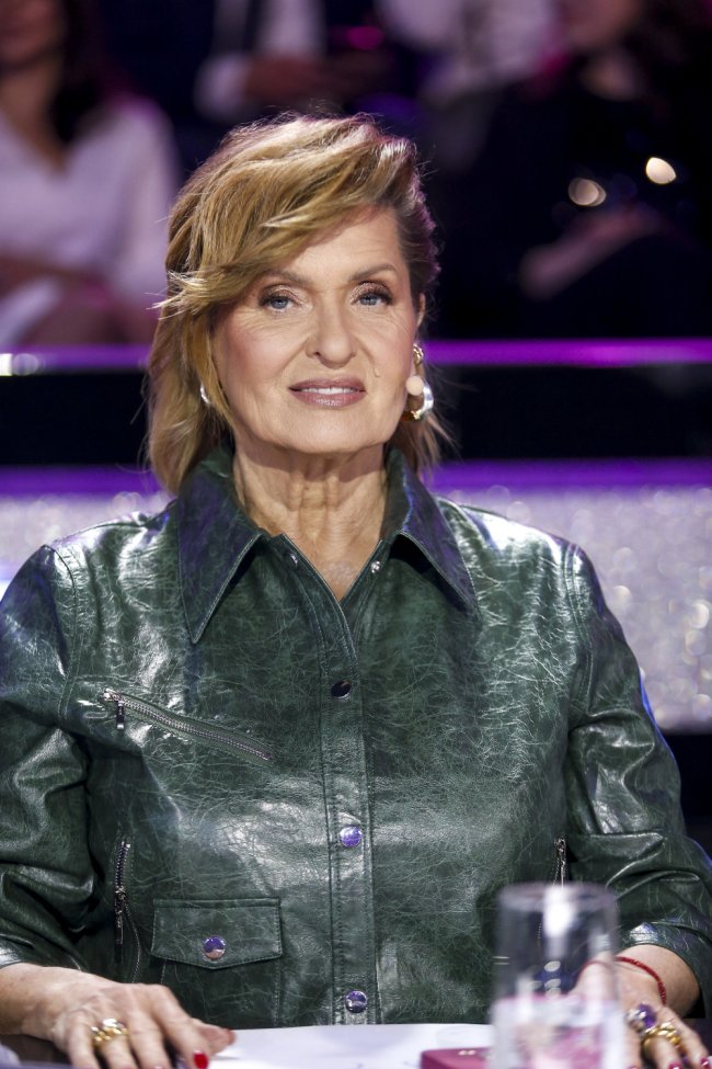 Ewa Kasprzyk odleciała w "Tańcu z Gwiazdami". Położyła swe nogi ...